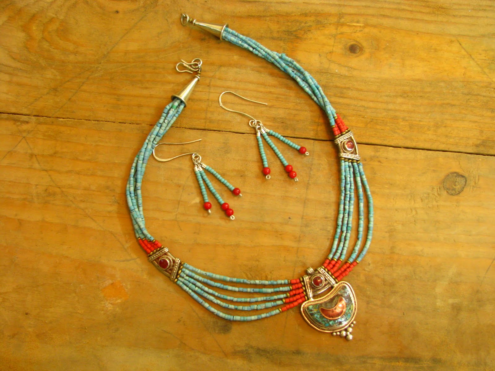 The Reluctant Tumbleweed: Syrian Necklace