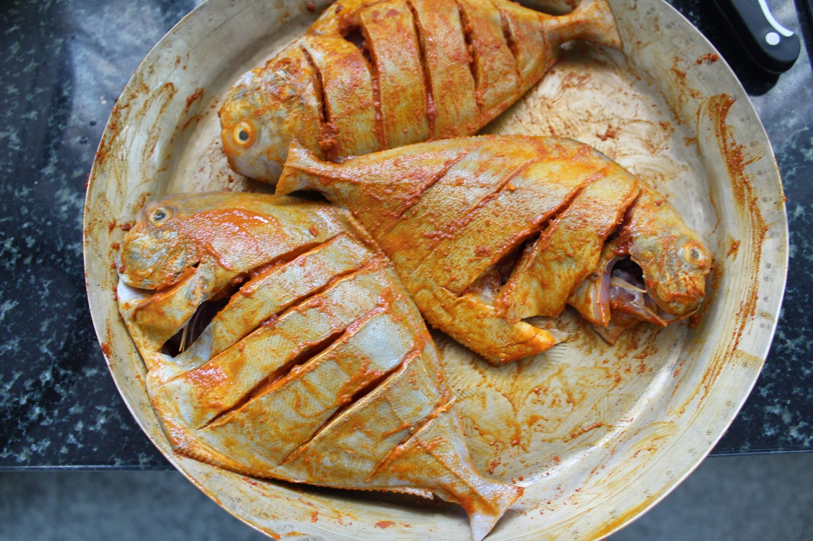 POMFRET TAWA FISH