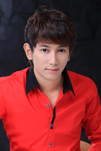 M y a n m a r H u n k s: Ye Yint