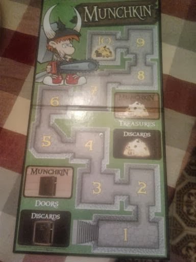 Matt's Board gaming blog: Munchkin Deluxe game review