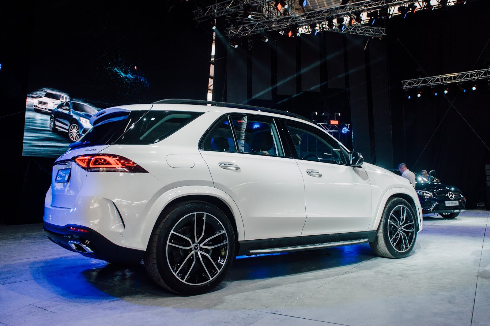 Motoring-Malaysia: The 2019 Mercedes-Benz GLE 450 AMG Line is Now ...