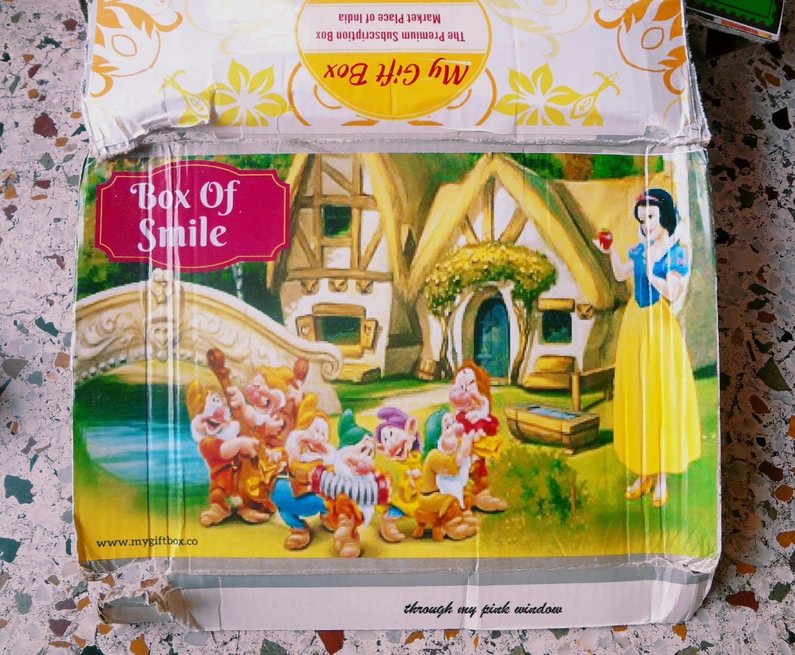 Unboxing of Box of Smile | My Gift Box | Monthly Subscription Box for ...