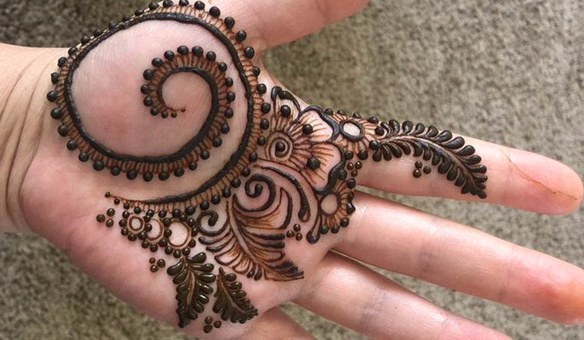 Mehandi Design Ideas For Wedding Season