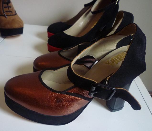 Ponete los tacos, María Josefa presentó sus zapatos / Cultura del Vestir