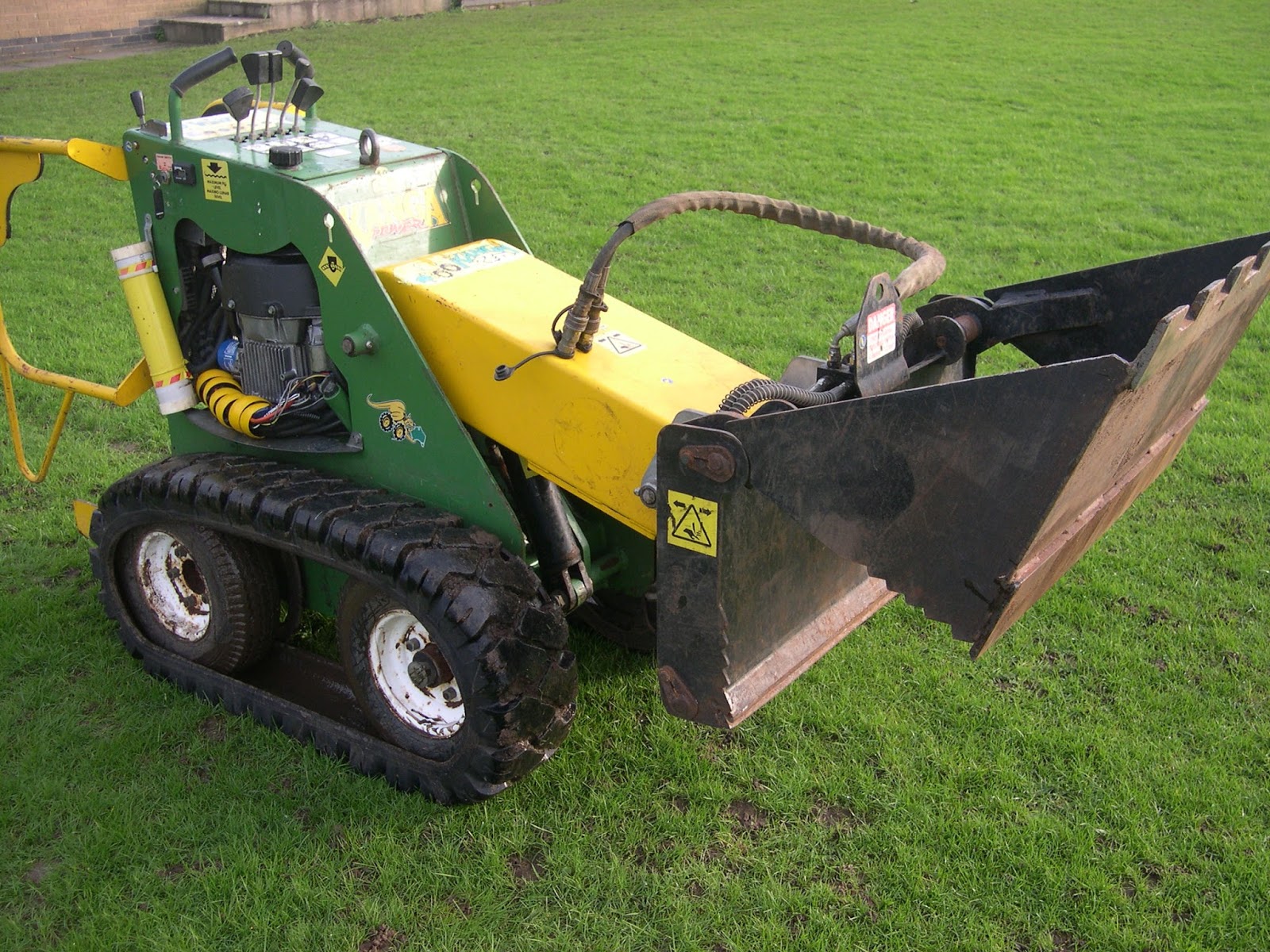 Dean Broughton Turfcare: Kanga Loader Mini Skid Steer Loader & Driver ...
