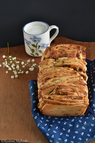 Easy Cook: We knead to bake #1: Baingan Bharta Pull apart bread