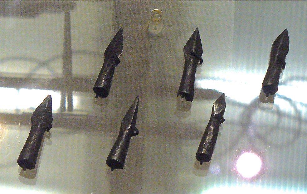 GREX LUPORUM: MEDIEVAL ARROWHEADS DATABASE