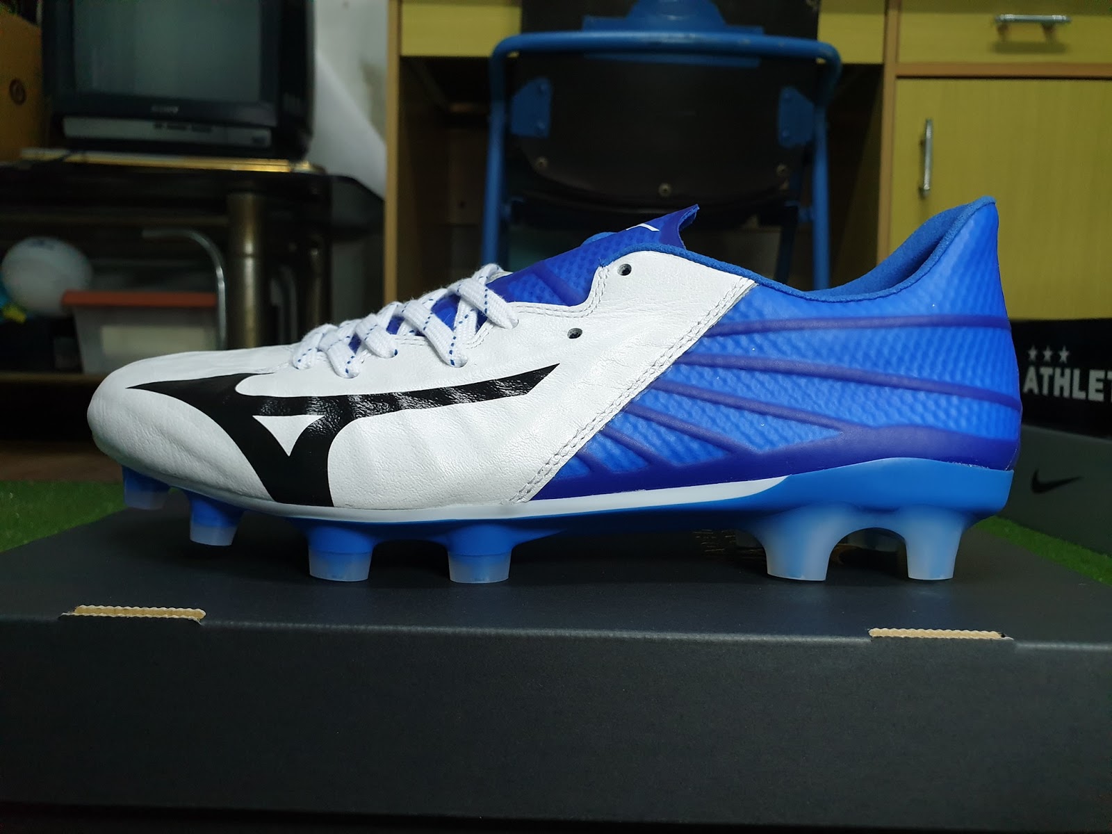 Next-Gen Mizuno Rebula 3 2019 Boots Revealed - Footy Headlines