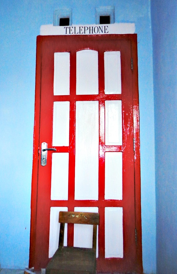 Red Telephone Box Door Tutorial
