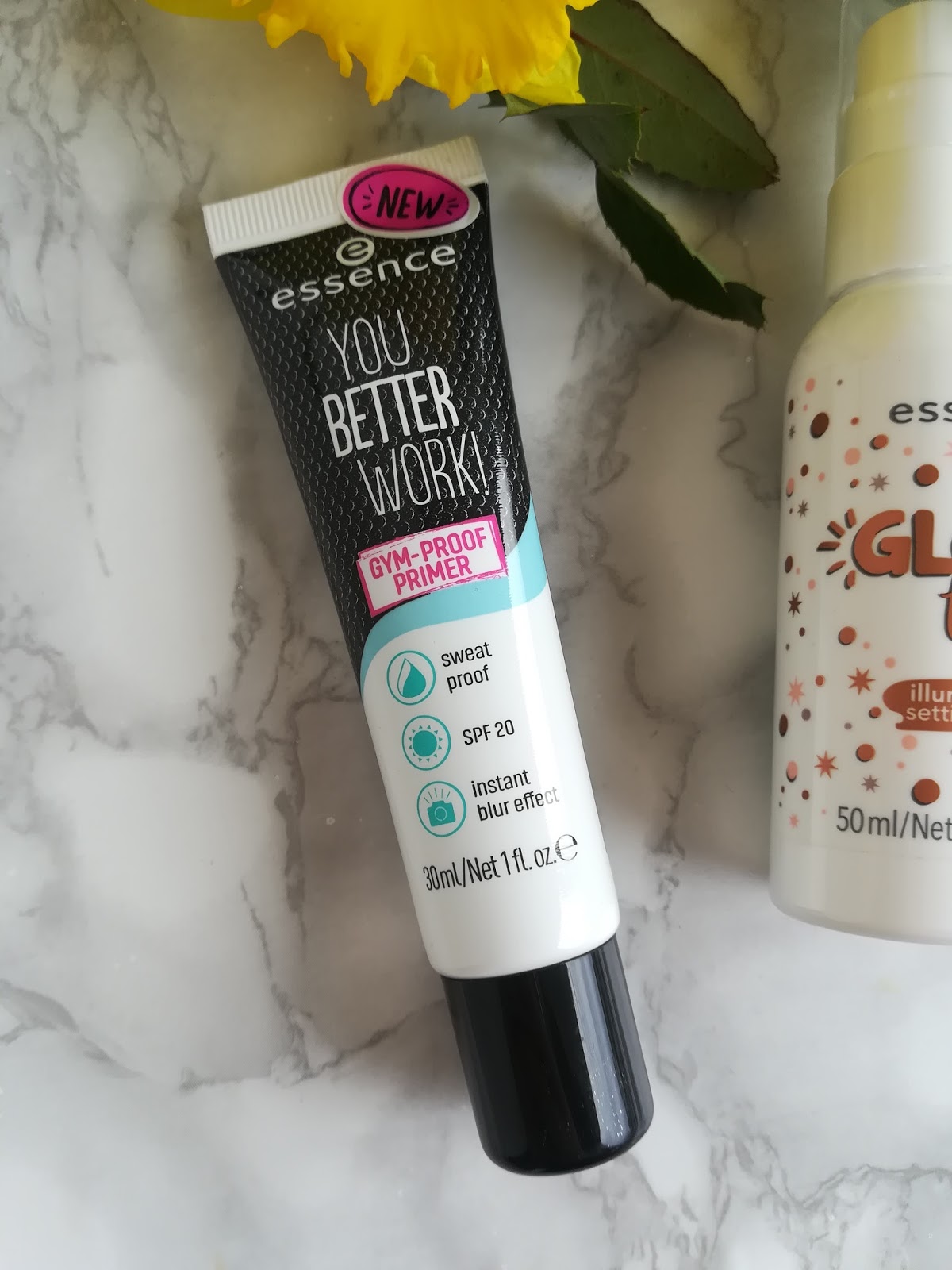 ESSENCE You better work prajmer i Glow to go sprej za setovanje