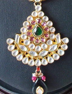 Wedding Planner: A tribute to side Maang Tika, Jhumar and Passa