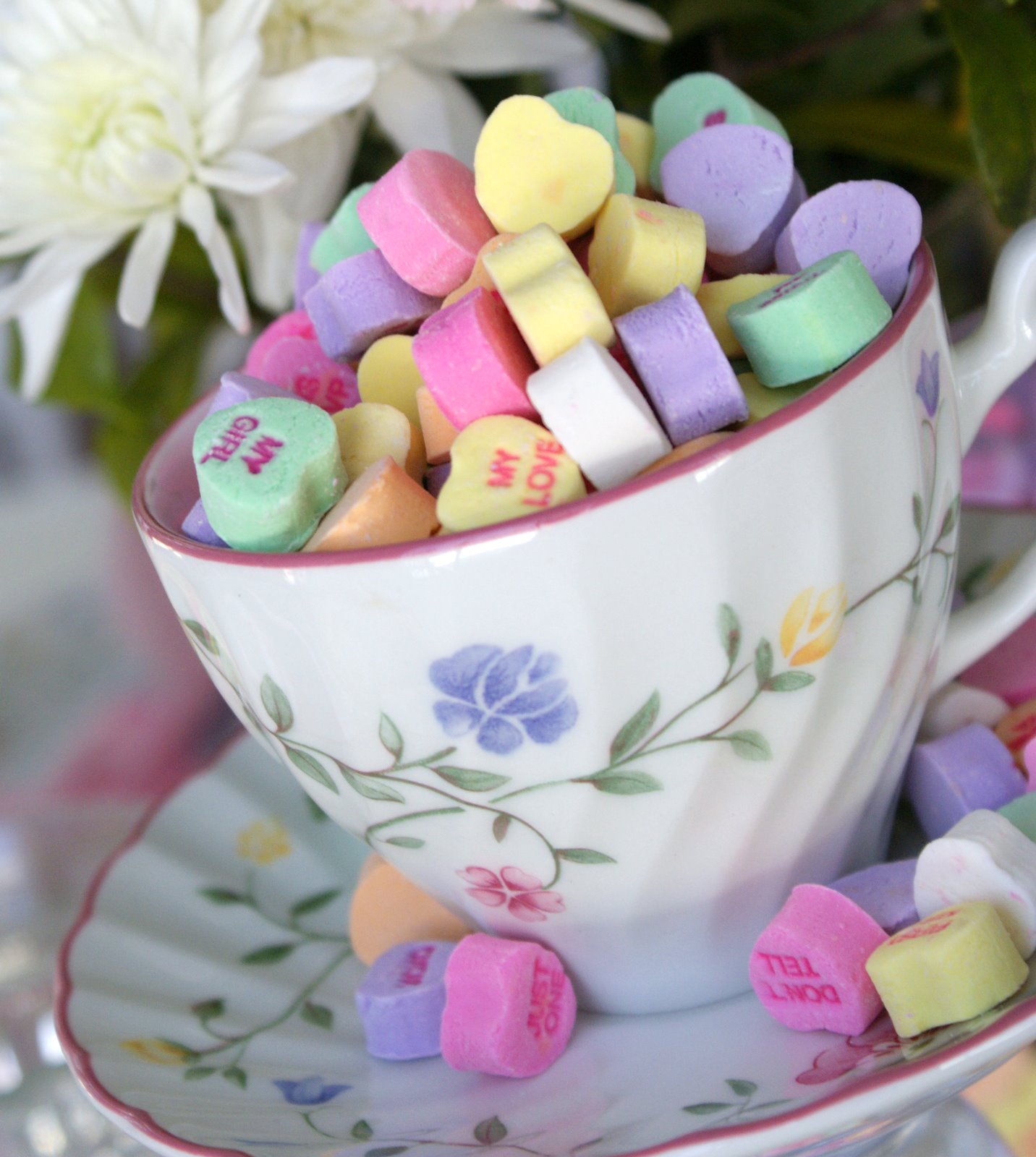 A Little Loveliness: Conversation Heart Table