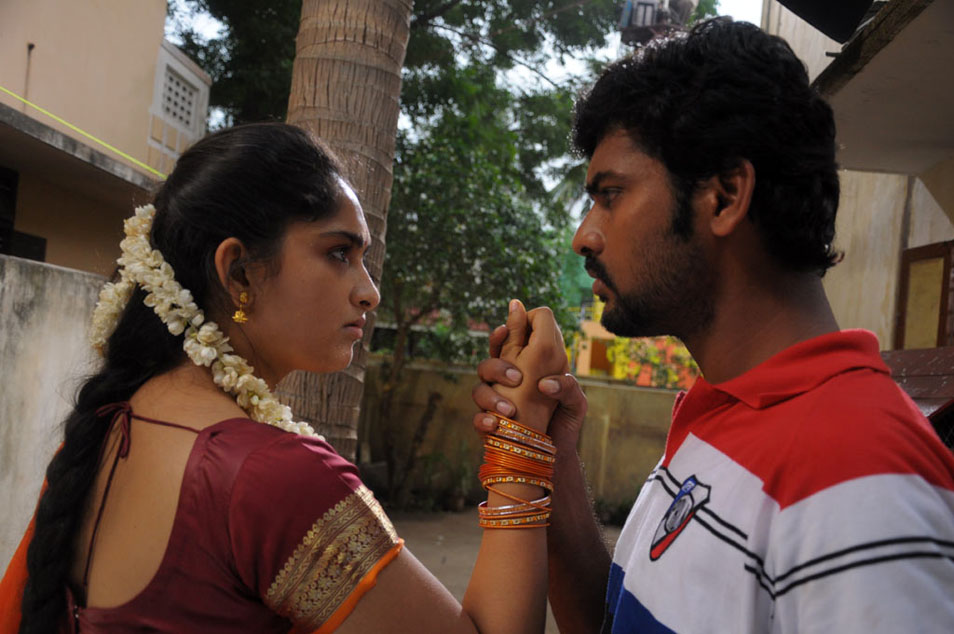 Tamil Movie Eththan Gallery | Bollymira