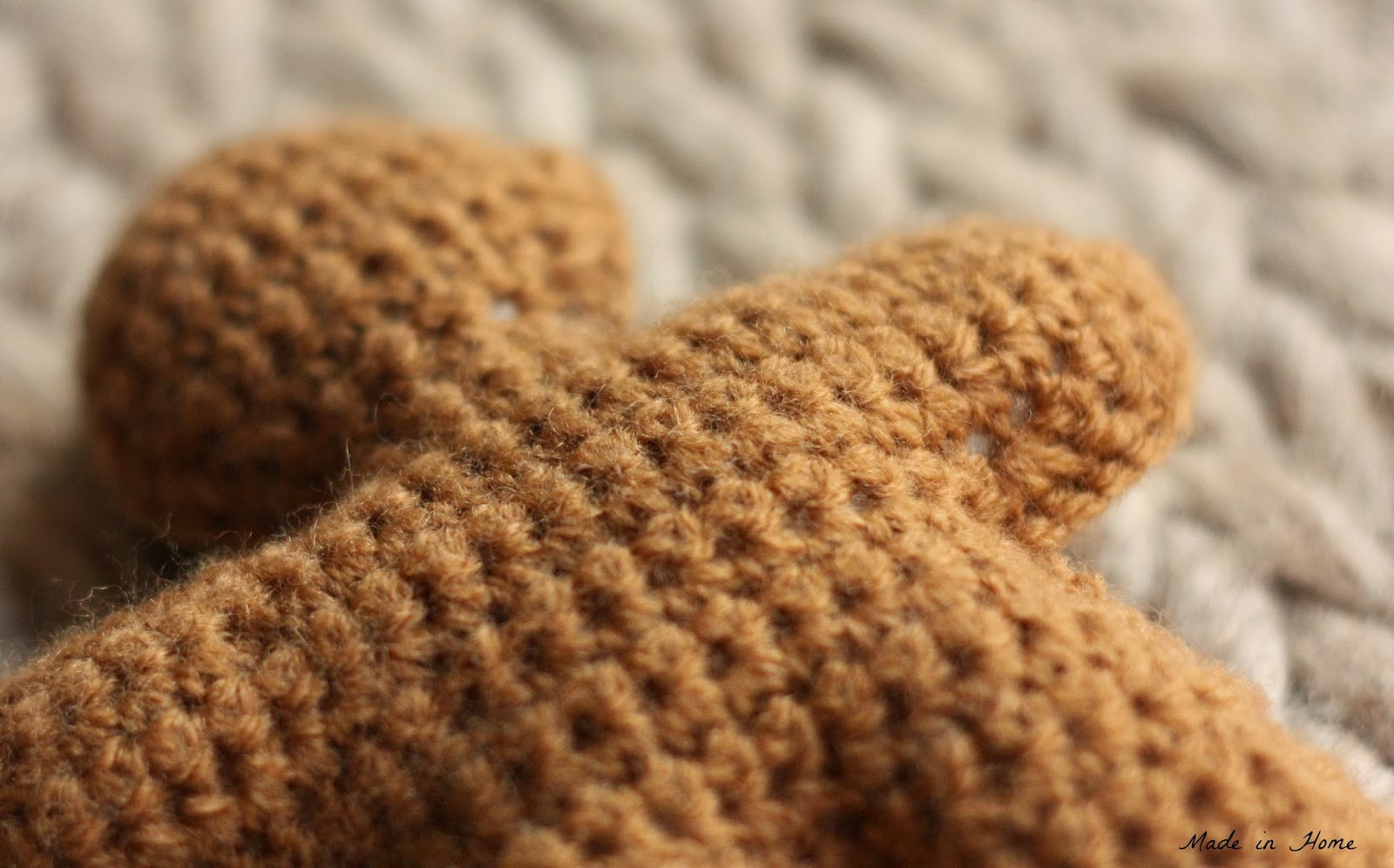 Made in Home: Gingerbreadman Ornament | Tutorial {Crochet}