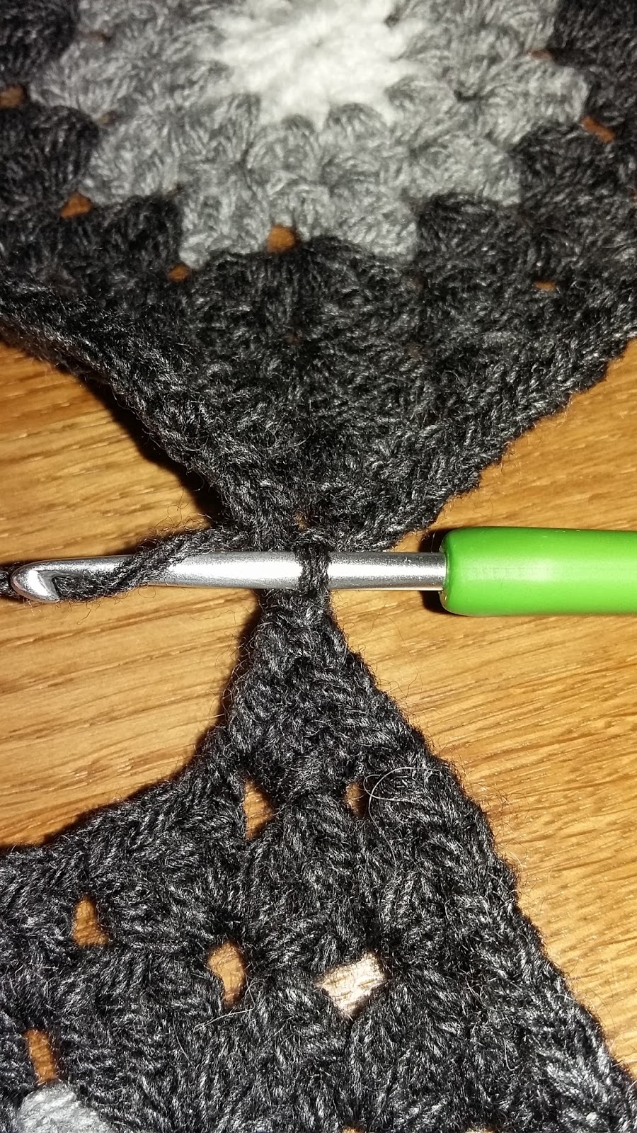 Virkning: Virka ihop rutor