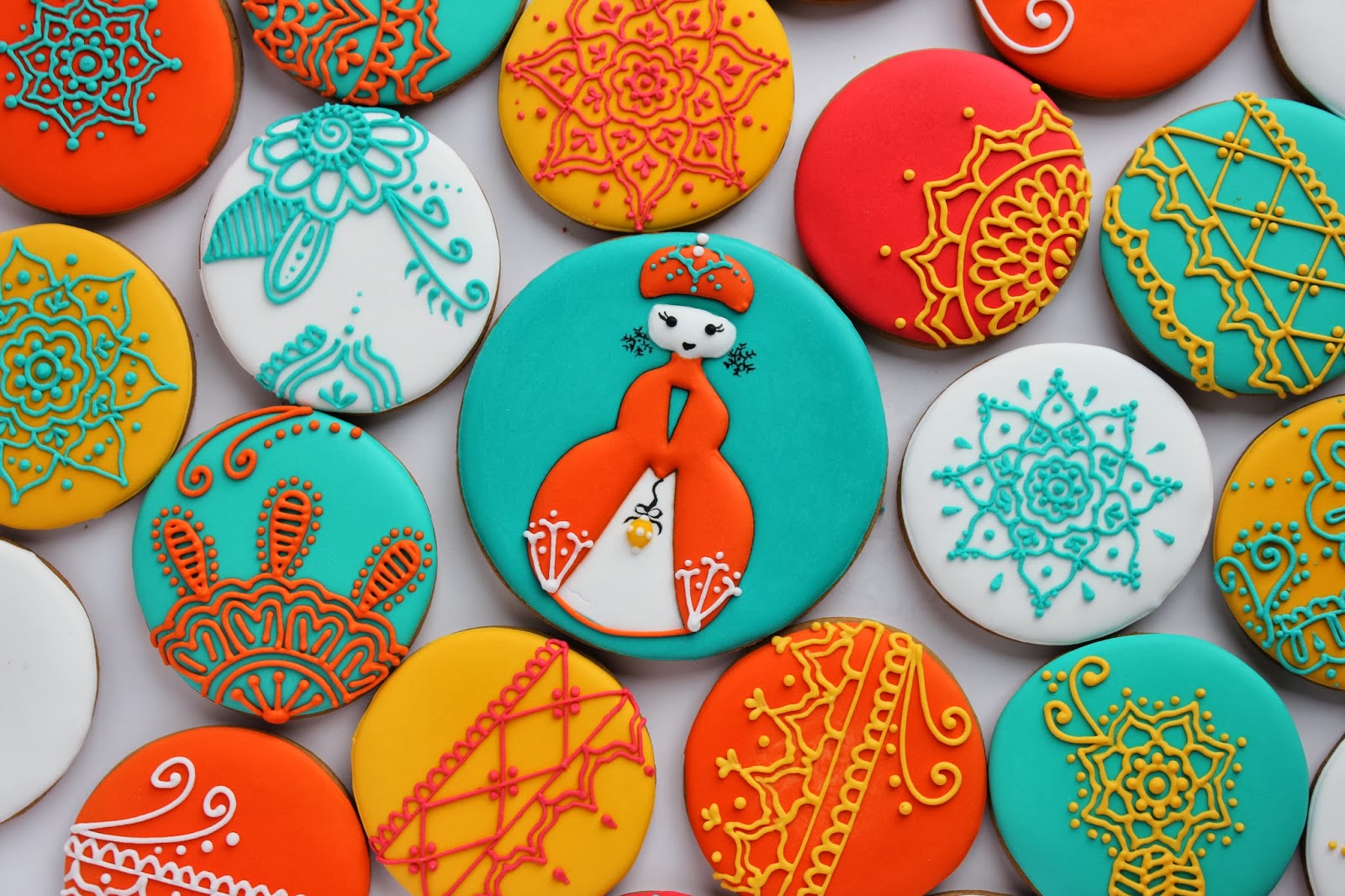Sugar Bea's Blog: Henna inspired Christmas Cookies {for some VERY cool ...