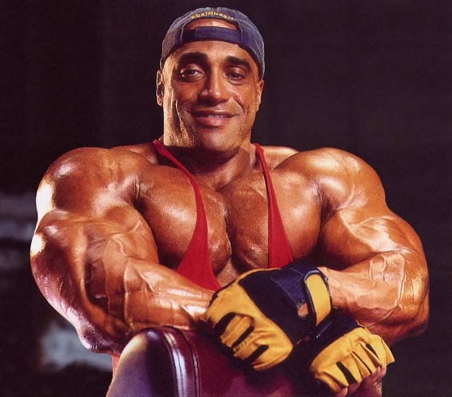 Muscle Lover: American IFBB Pro bodybuilder Dennis James "The Menace"