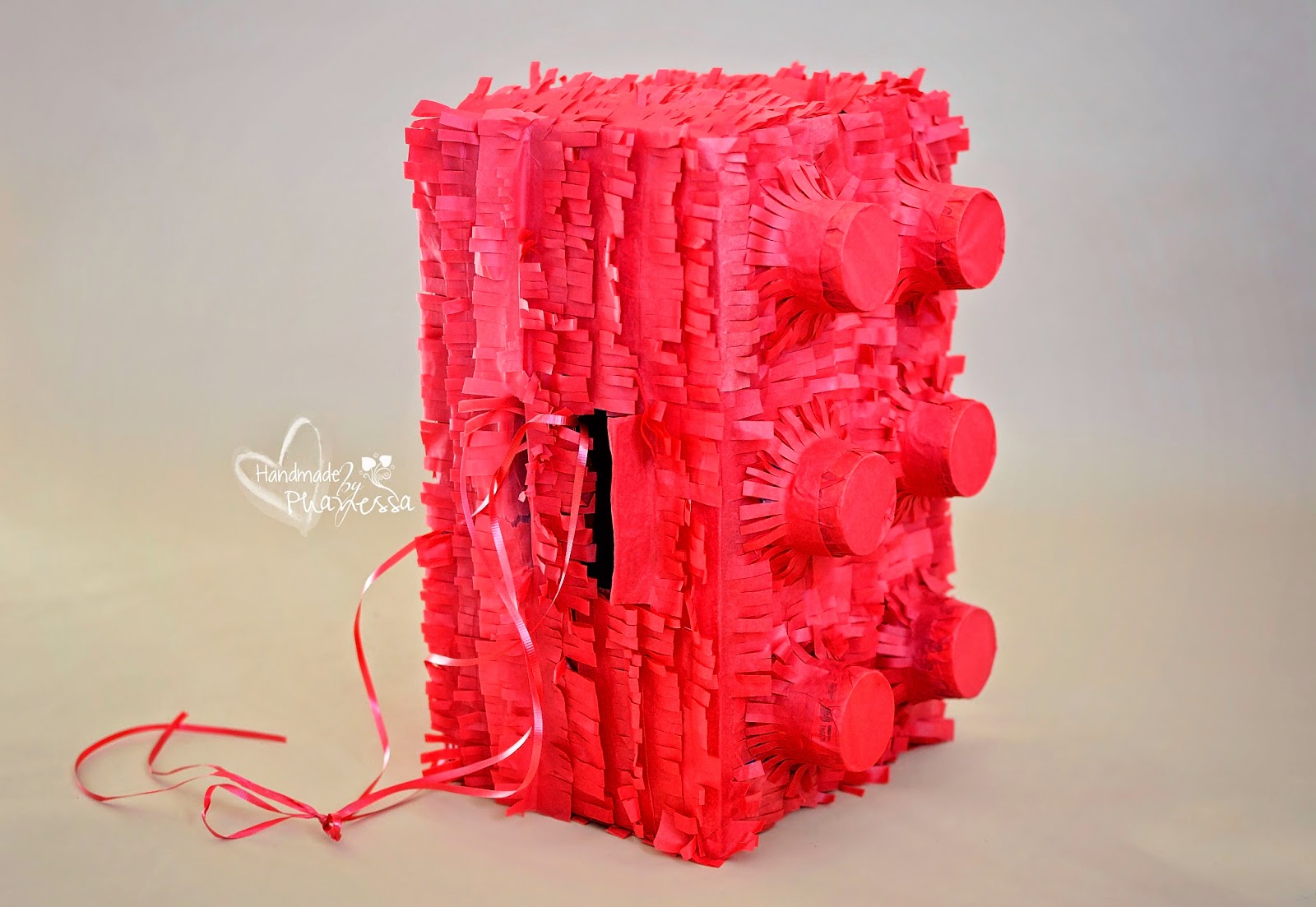 Phanessa's Crafts: DIY Lego Pinata