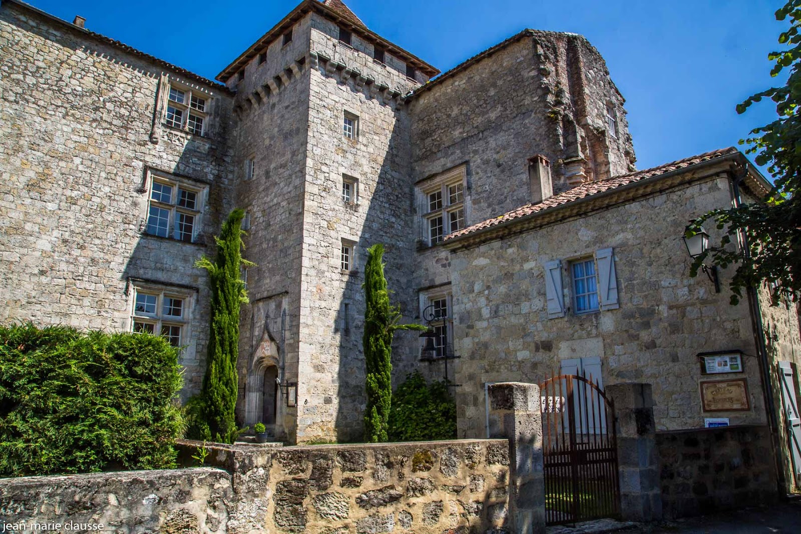 Découvrir la France en photos: 15 - FOURCES. (Gers-32)