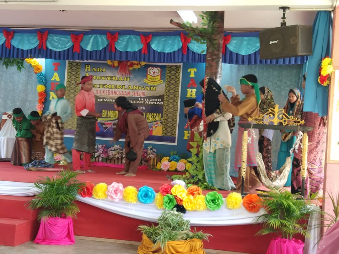 Puisidra Muzikal Lagenda Mahsuri - Duniaku Nasa2k