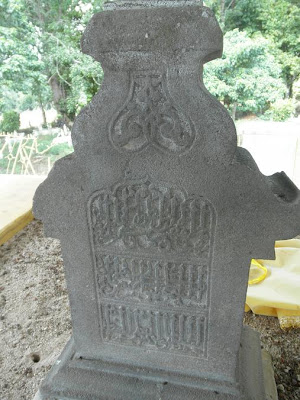 SENI LAMA MELAYU (MALAY OLDEN ART): Batu-batu nesan di makam Sultan ...