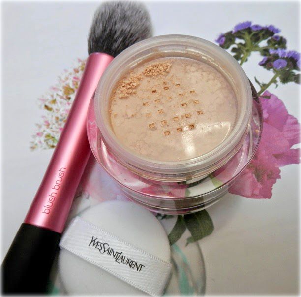 buy me beautiful...: Yves Saint Laurent Souffle D'Eclat Loose Powder