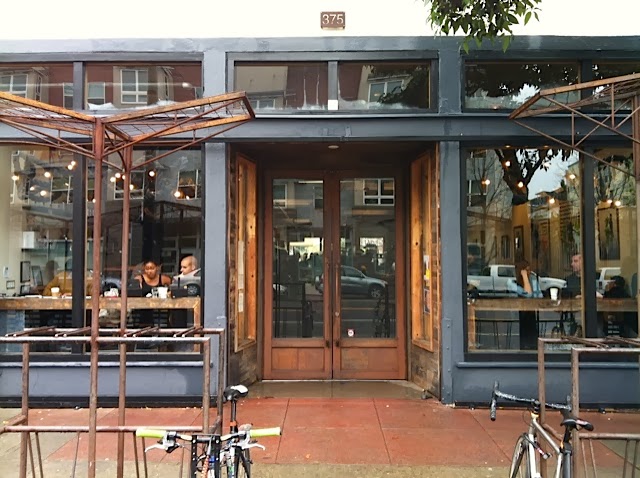 Lifelog Over a Coffee: Four Barrel Coffee: ロックなサードウェーブコーヒー