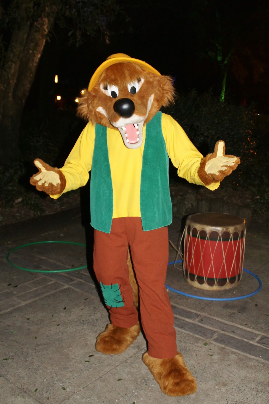 Unofficial Disney Character Hunting Guide: Halloween at the Walt Disney ...