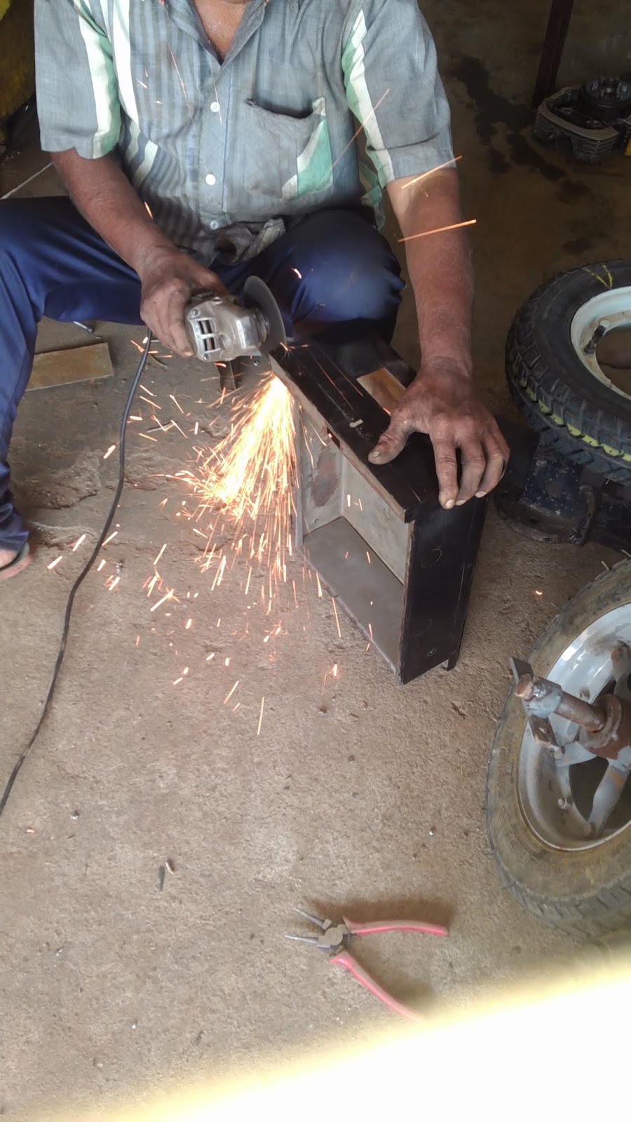 TRASHBOT: TRASH COLLECTING ROBOT WITH IOT TECHNOLOGY