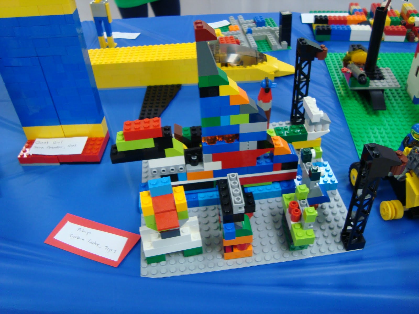 Wiggle, Poke, Giggle, Zoom: LEGO Art Class Curriculum 2018