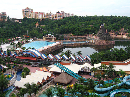 Interesting Places In Malaysia: Sunway Lagoon Theme Park|Selangor|Malaysia