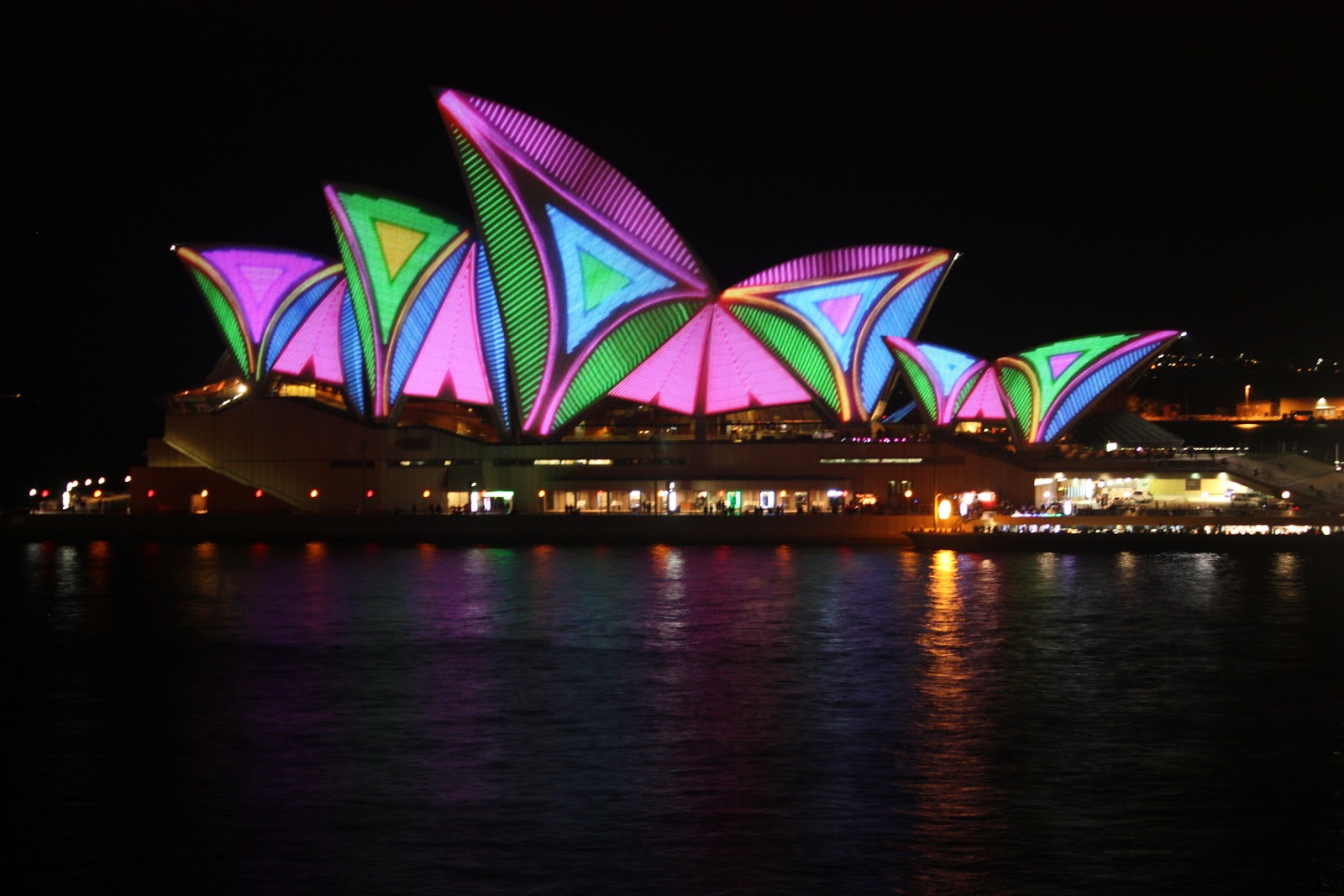 Sydney - City and Suburbs: Sydney Opera House, Vivid Sydney, Play