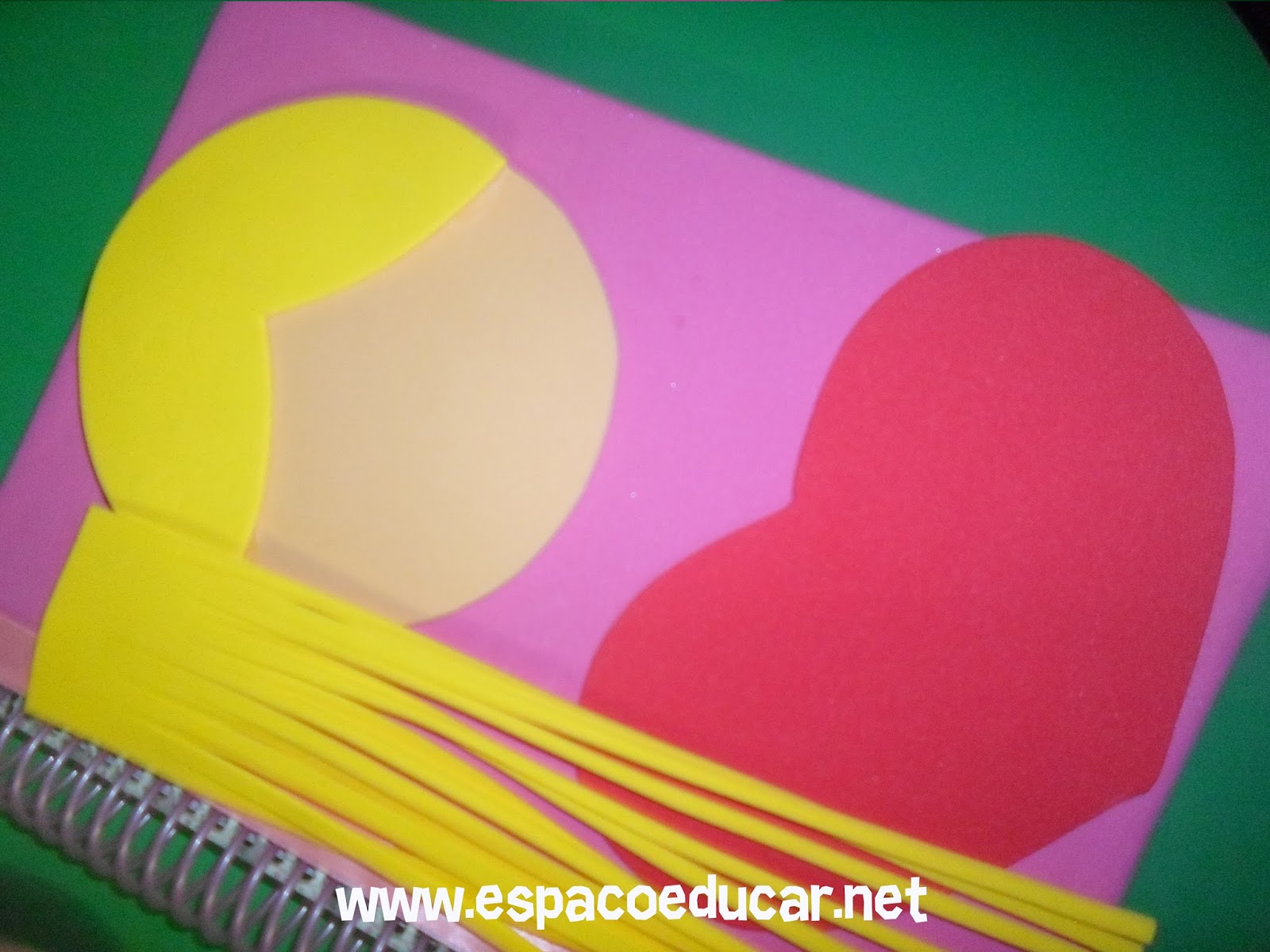 Faça uma linda capa de caderno em eva! Tem passo a passo e molde ...