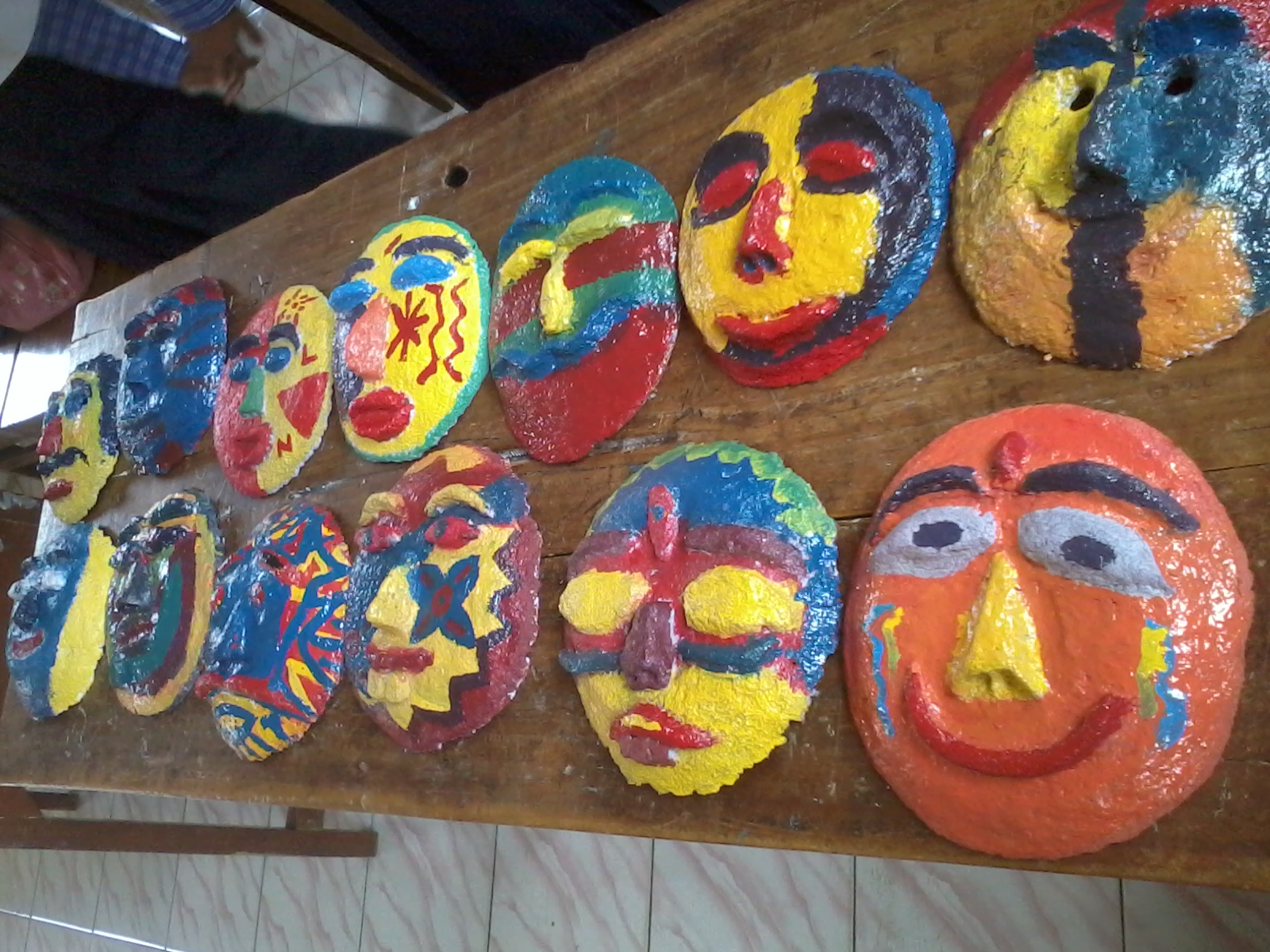 Karya Siswa_ku: Karya seni dari bubur kertas