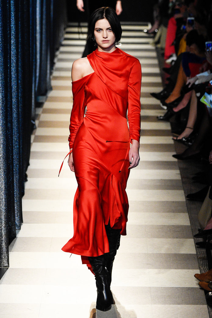 Fashion Inspiration : Color Trend Red Fall/Winter 2017-2018 | Cool Chic ...