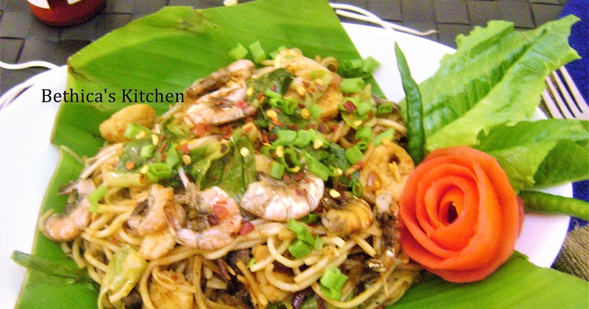 Bethica's Kitchen Flavours: Mee Goreng (Noodles - Malaysian Cuisine)