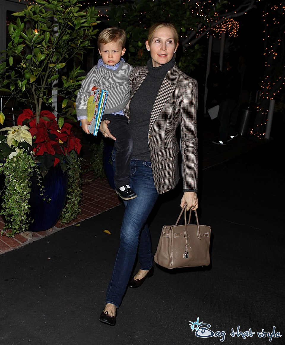 MUJERES CON ESTILO UNICO: KELLY RUTHERFORD al estilo Lily Humphrey