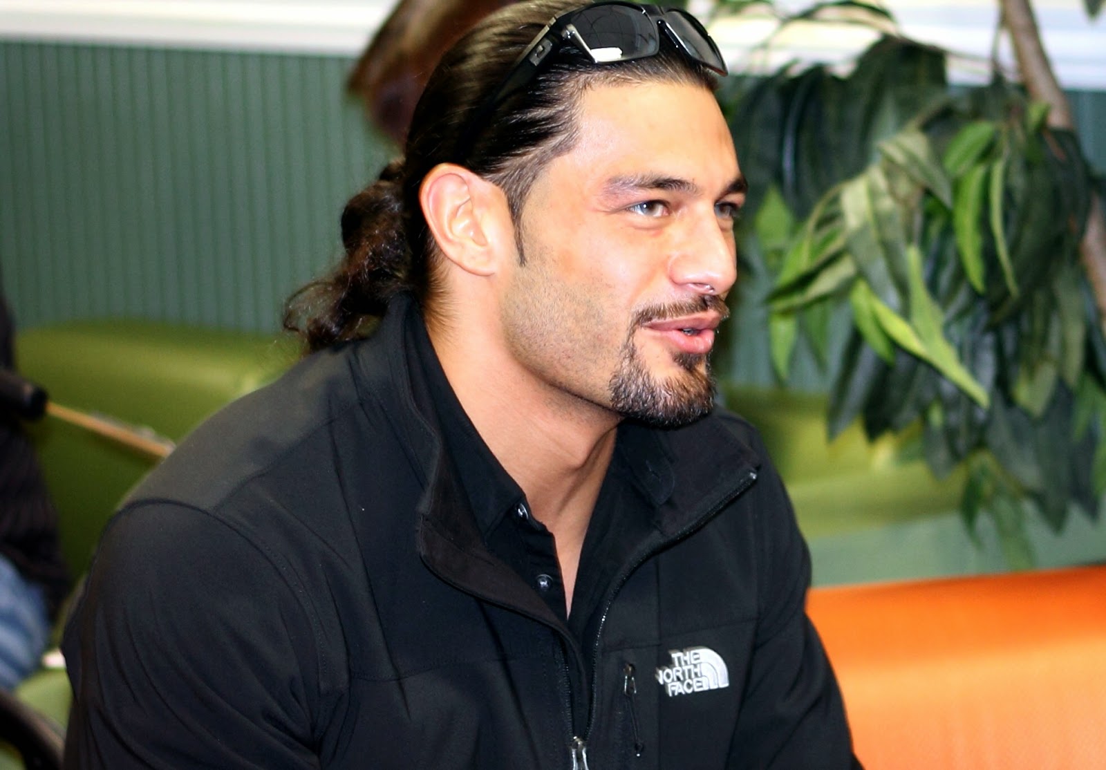 Words Celebrities Wallpapers: Roman Reigns Profile With Latest ...