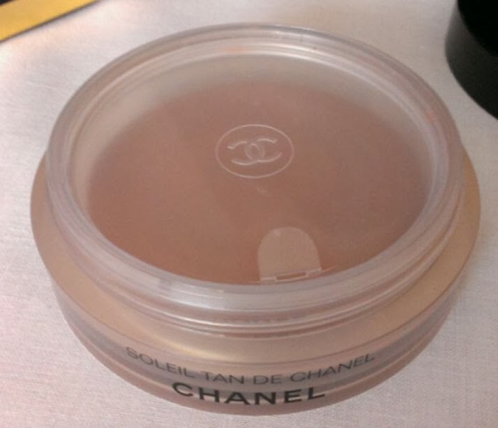 Chanel Soleil Tan De Chanel (Bronze Universal Bronzing Makeup Base)