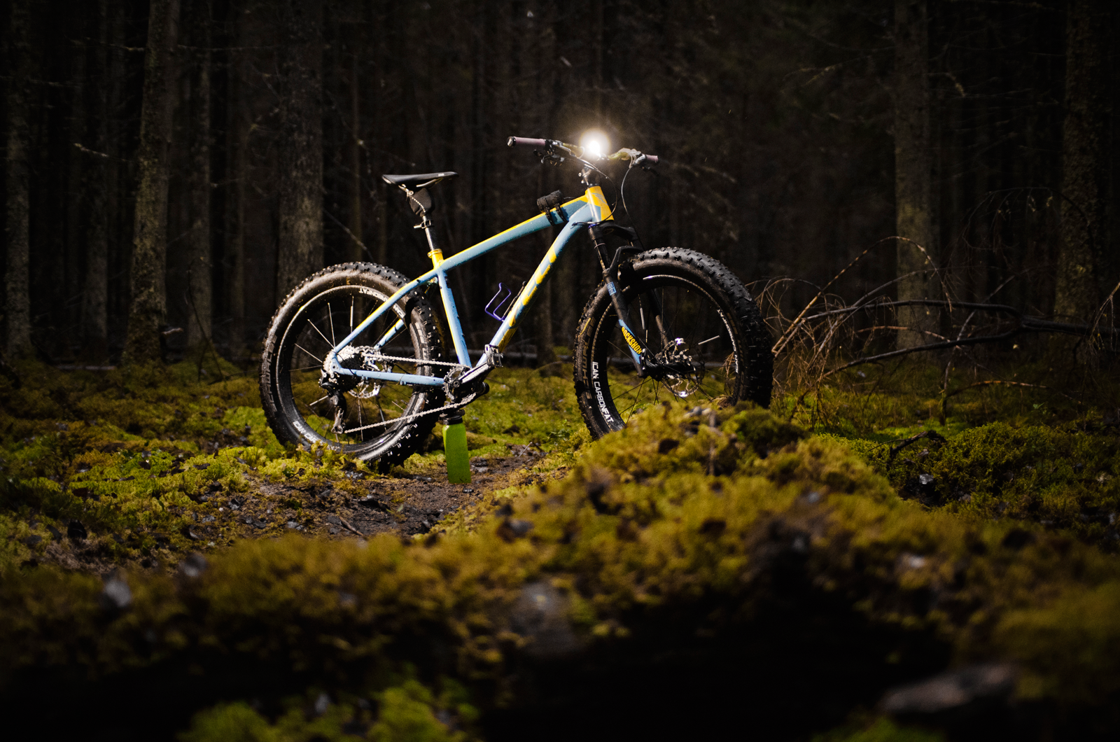 Hemmon Kuvat & Fillarihemmo: Felt DD10 2017