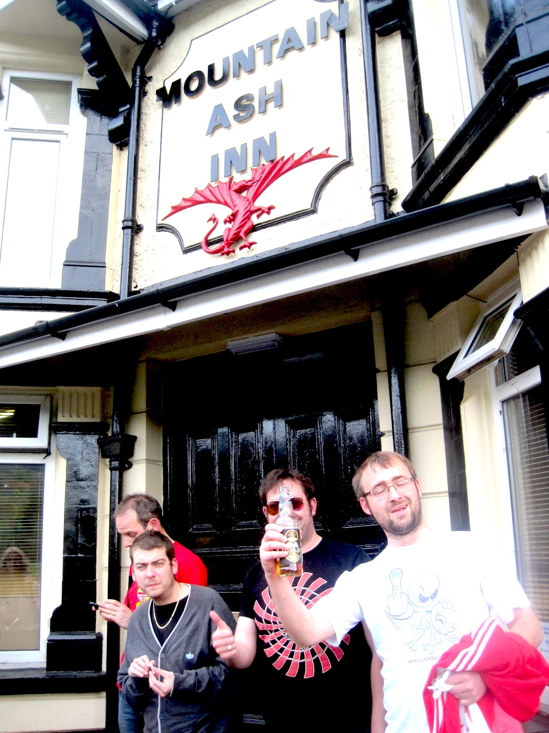 GLC tour blog: Mountain Ash 24th April 2011