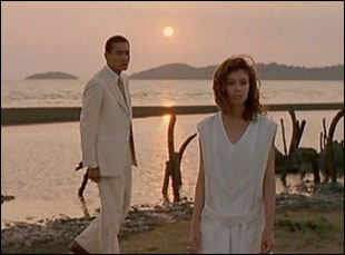 Movie Lovers Reviews: The Lover (1992) - As Sexy as You Can Get