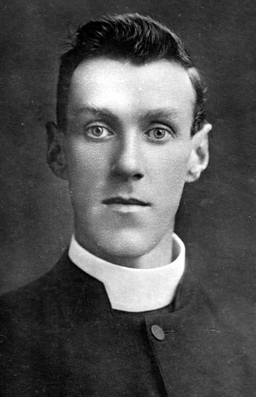 Tour Scotland: Old Photograph Reverend James Wallace Inveresk Church ...