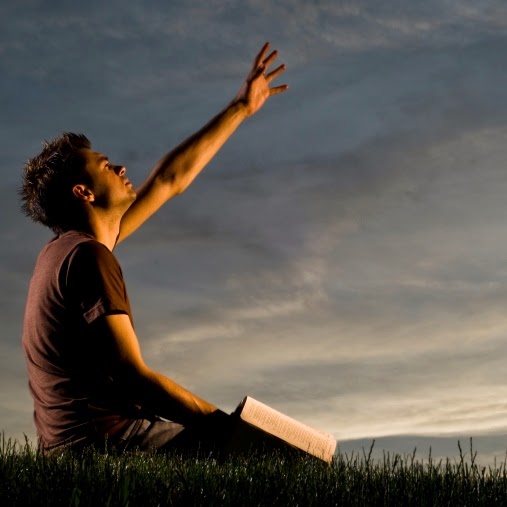 Diálogo Infinito – Al Amparo del Altisimo