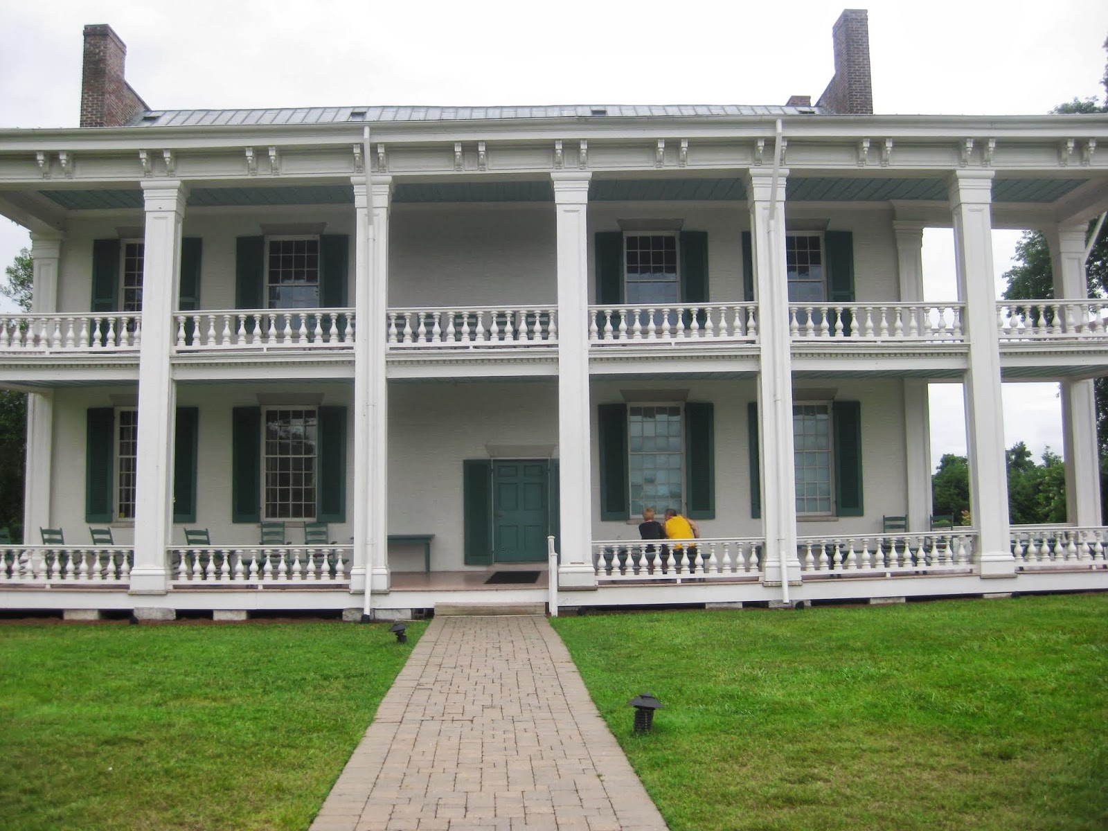 Sisters on Wheels: Carnton Plantation