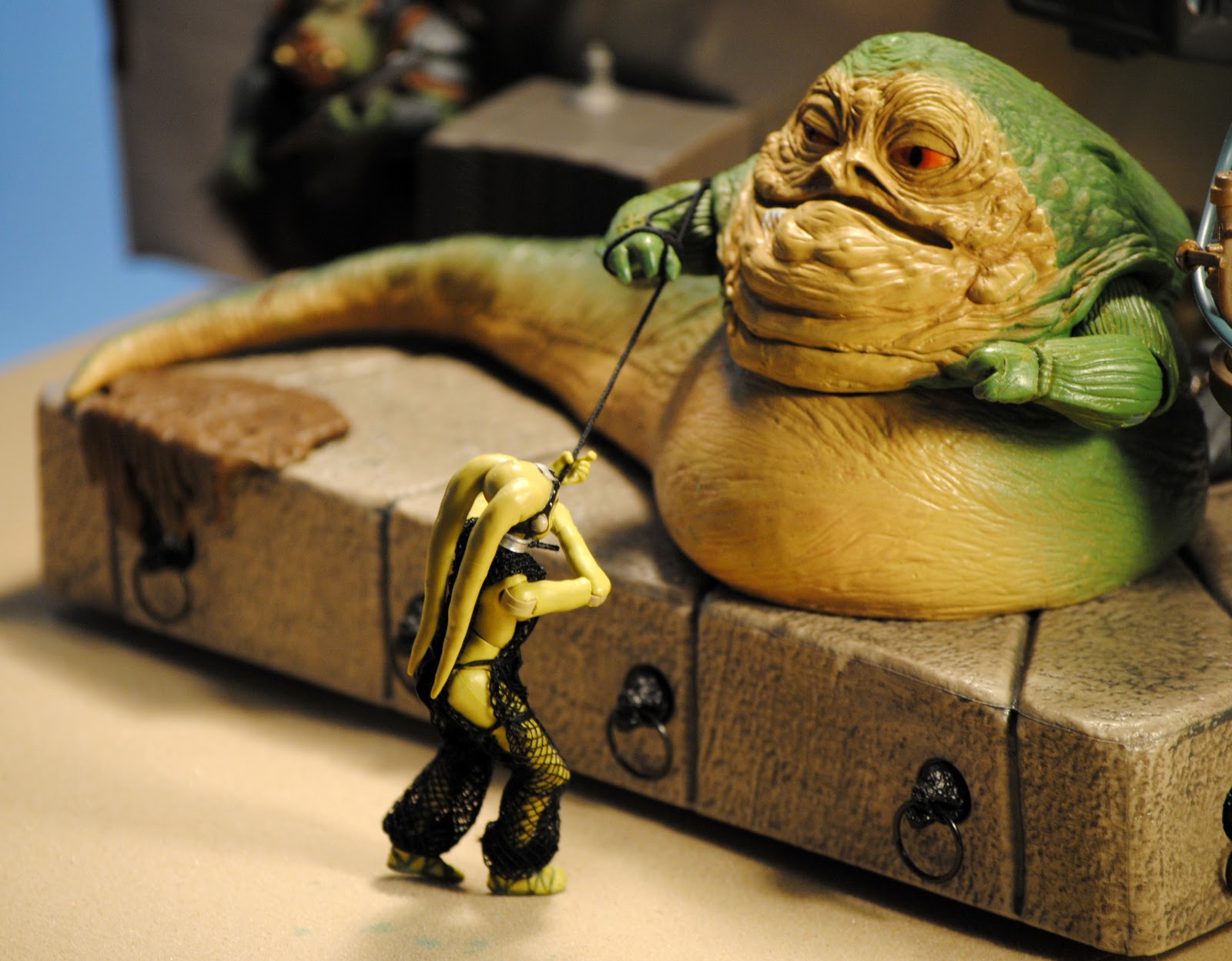 ACTION FIGURE EMPIRE: Jabba The Hutt and Oola: The Dance of Death