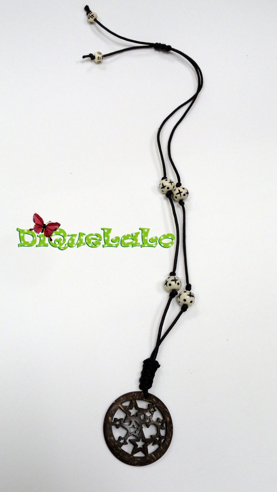 Diquelalo: Collar de coco con estrellas