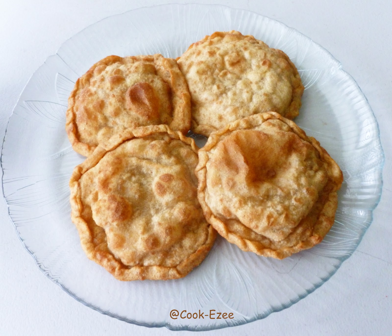 COOK-EZEE: Irachi Pathiri - Meat stuffed Roti