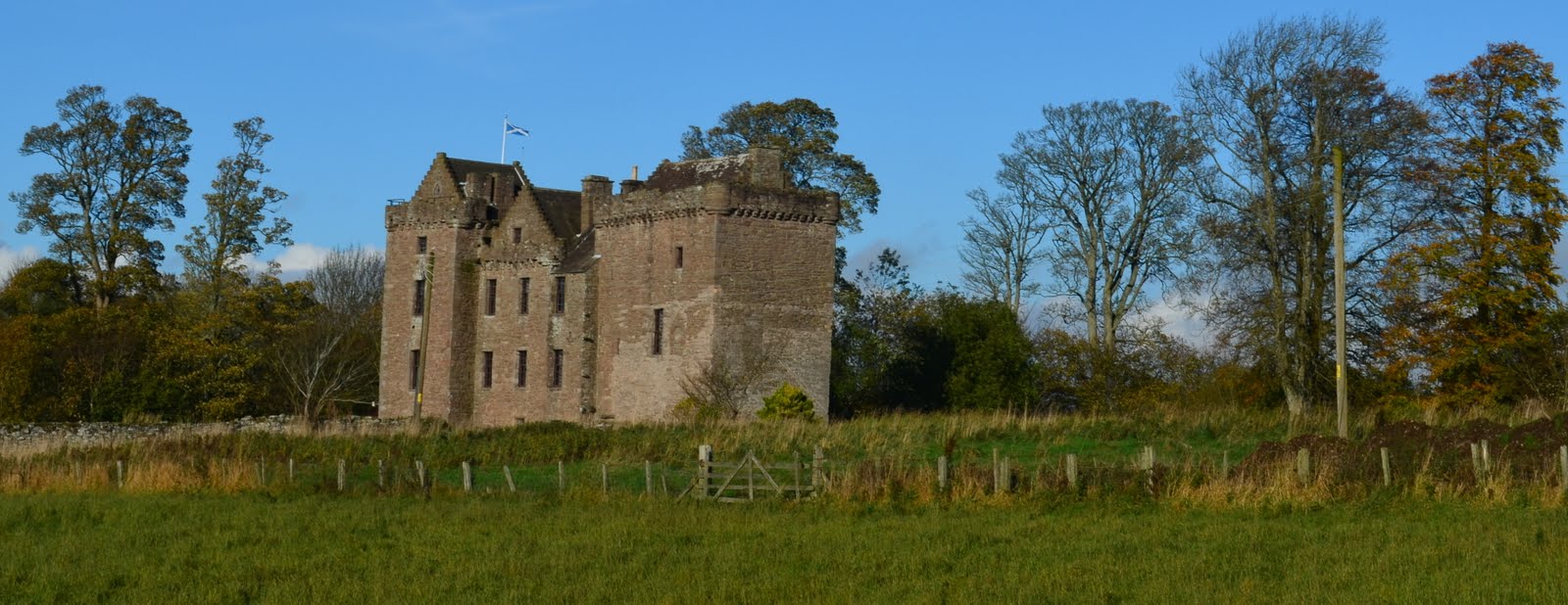 Tour Scotland: Tour Scotland Photographs Huntingtower Castle Perthshire ...