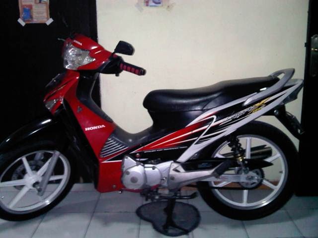Info Harga - Motor Jakarta: Motor: Honda Supra x 125 2005 merah putih